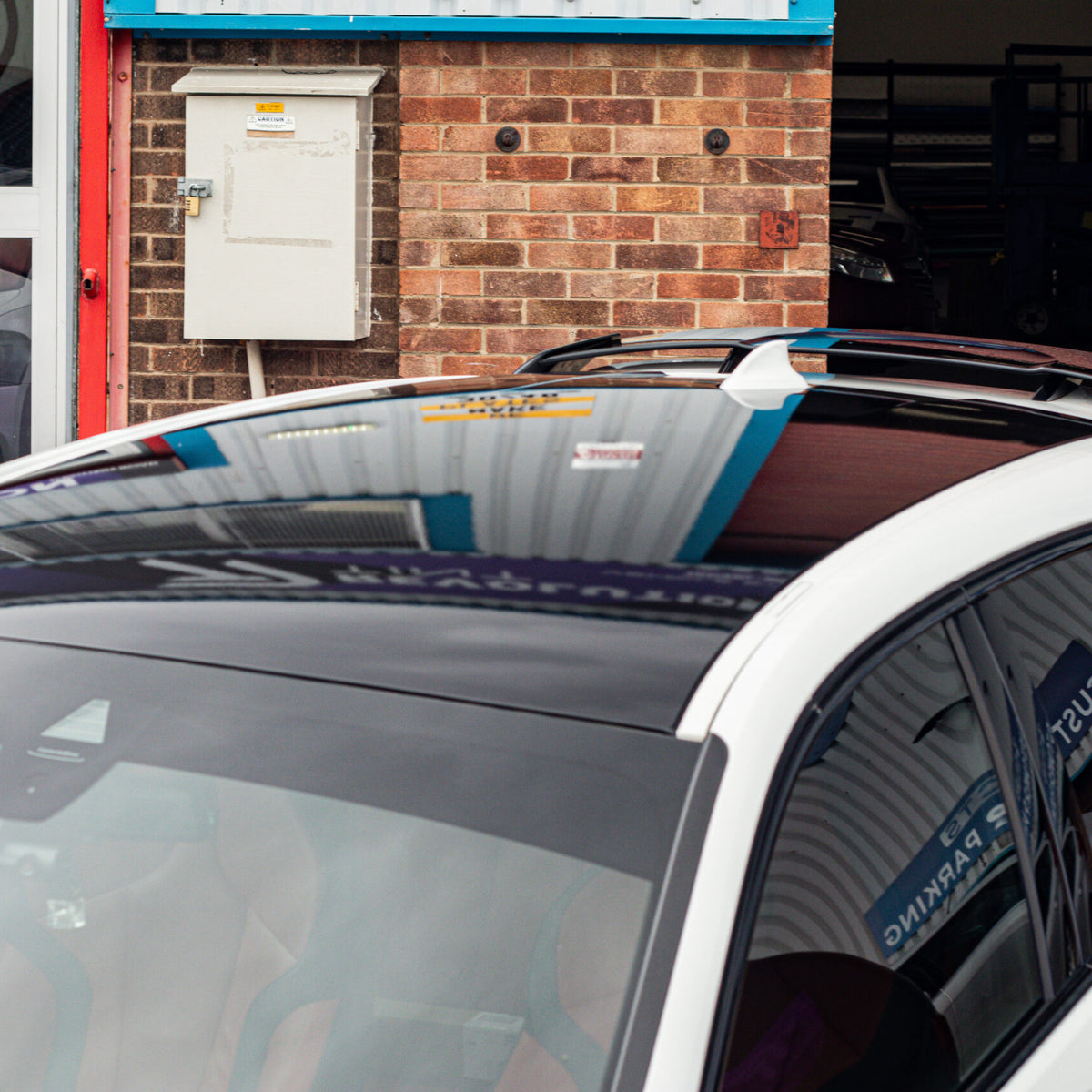 Roof wrapping (Standard wrap) – Revolution Tint