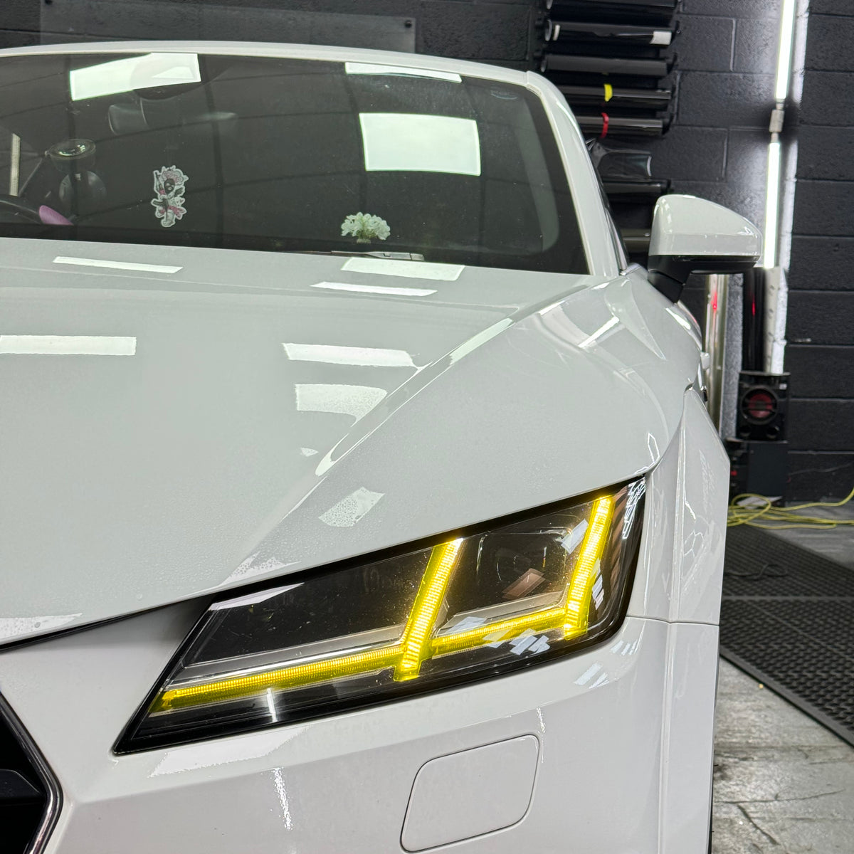 Audi TT Mk3 DRL kit (SKU 9031 3138) – Revolution Tint